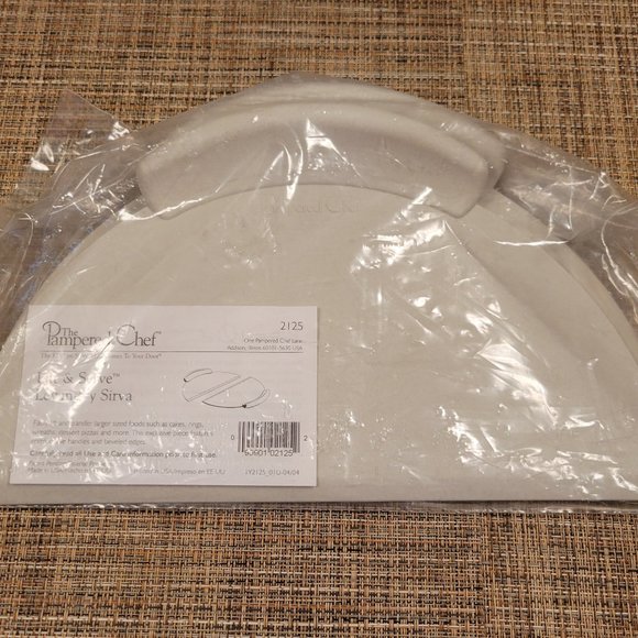 Pampered Chef | Kitchen | Pampered Chef Lift Serve Food Server 225 New ...